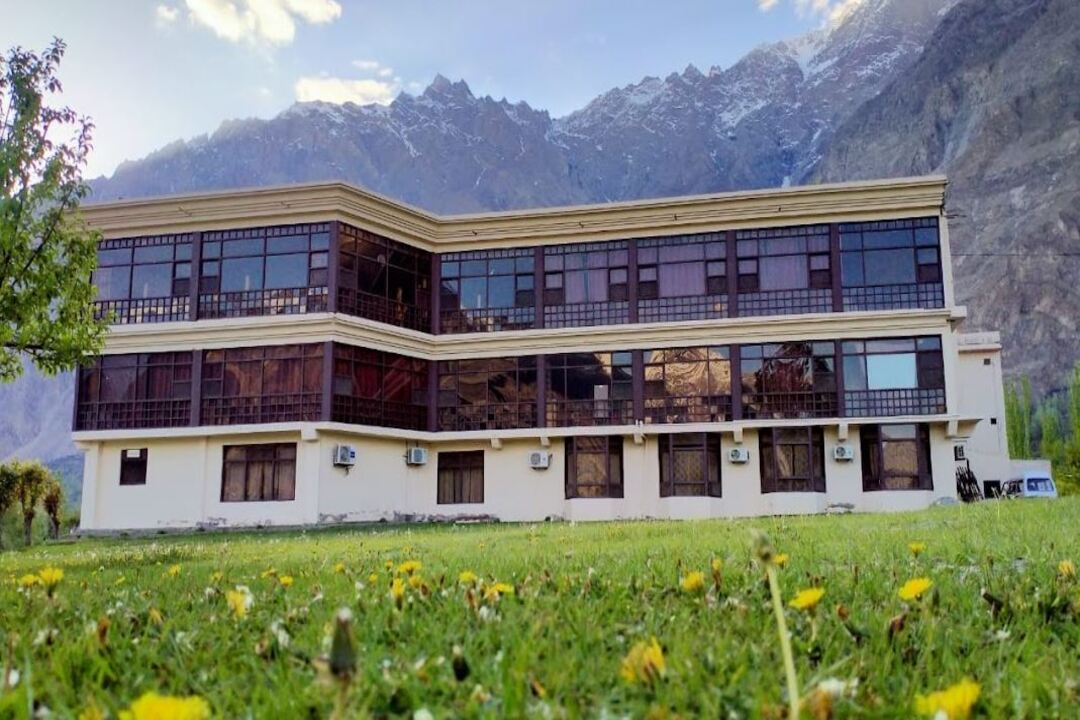 Top 100 Hotels in Pakistan - Luxury & Comfort Across Cities and Valleys