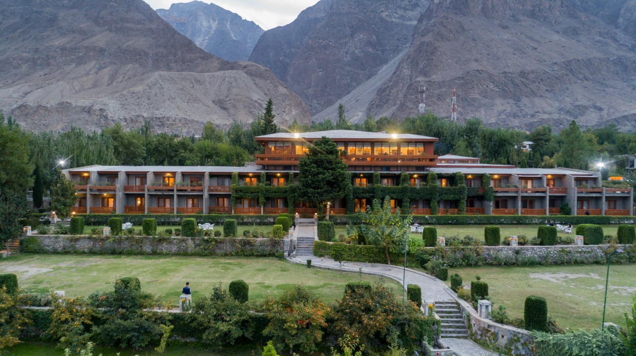 Top 100 Hotels in Pakistan - Luxury & Comfort Across Cities and Valleys